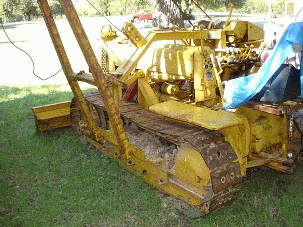 What to watch out for on a 1950s John Deere crawler/loader? - TractorByNet