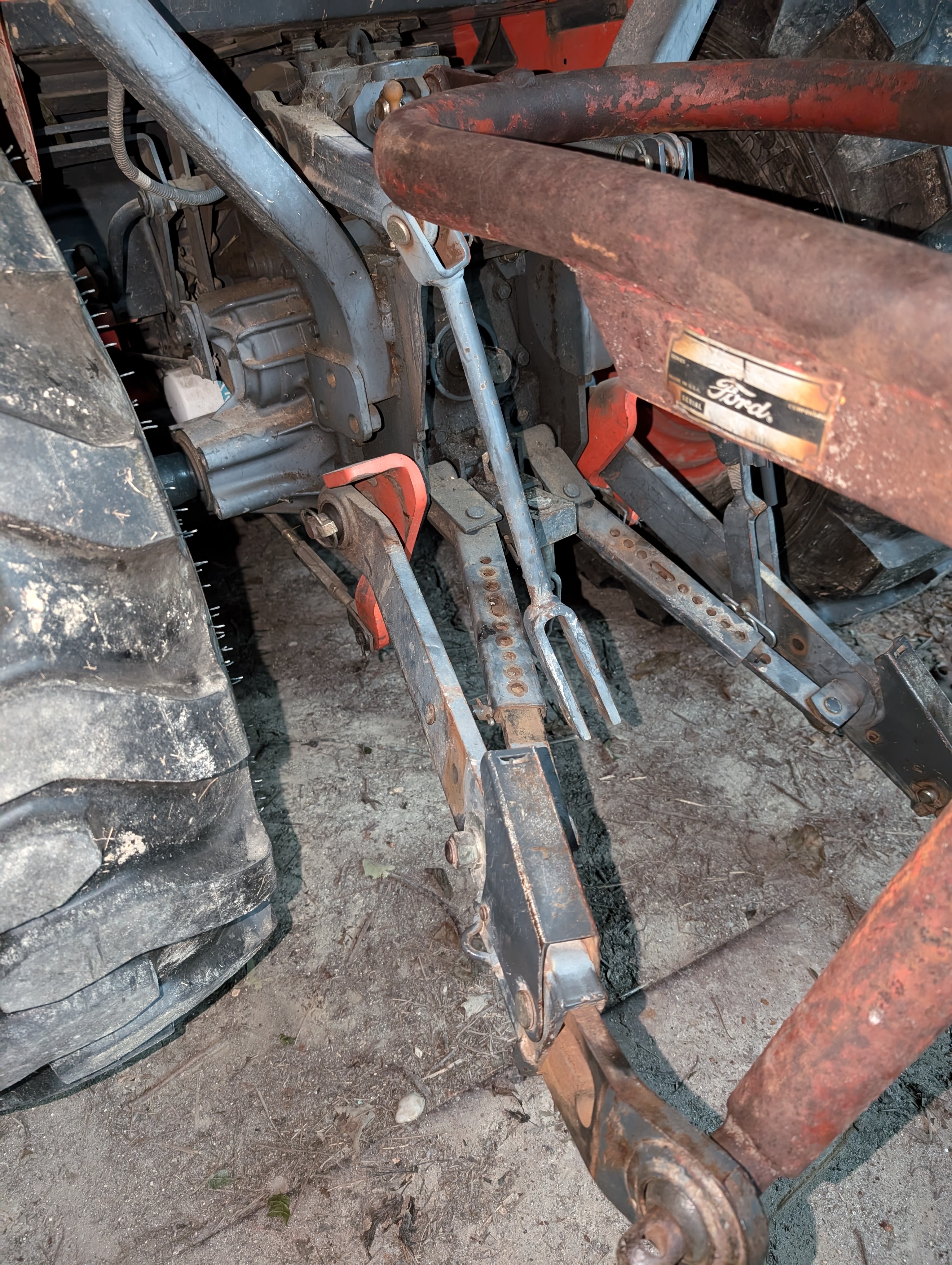 Ford 903 post hole digger on B3300 TractorByNet